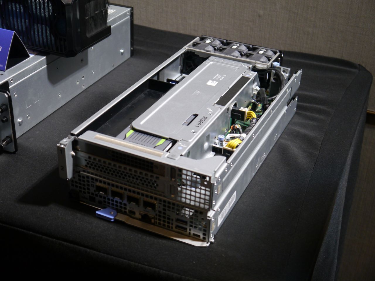 Dell邊緣伺服器採模組化設計，提供兩種機箱與3種運算節點 | iThome